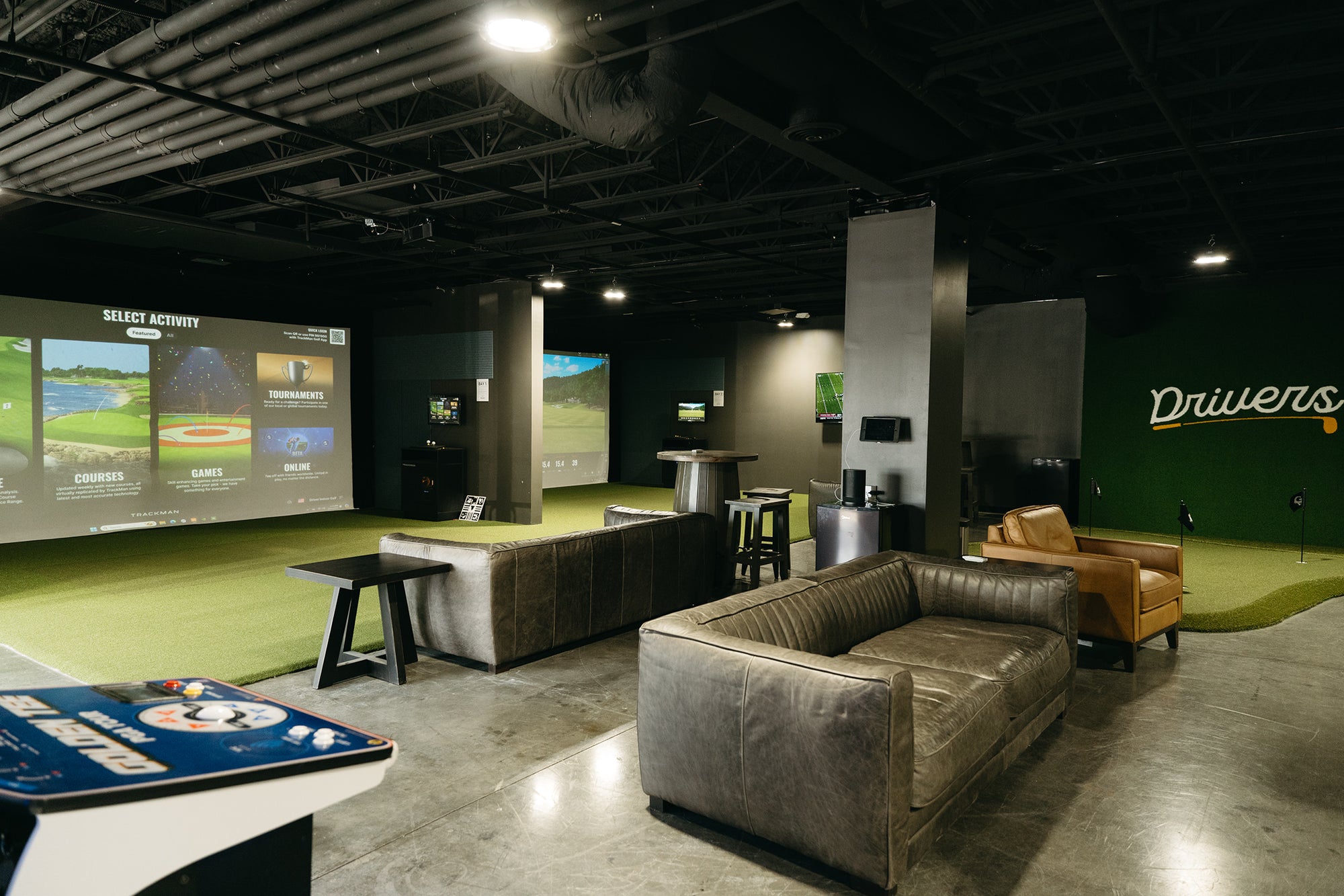 Drivers Indoor Golf Club